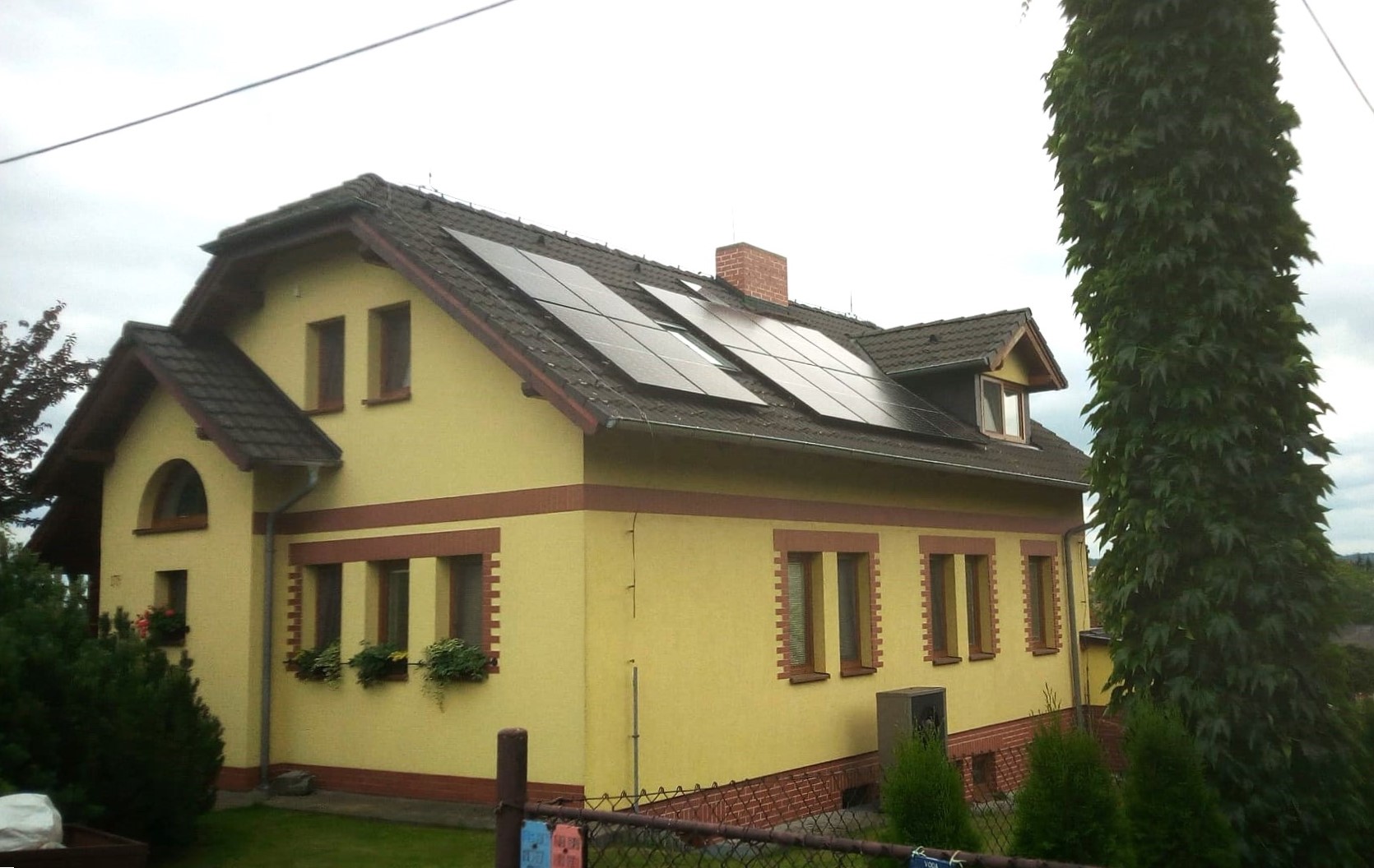 Fotovoltaická elektrárna na míru instalovaná v Rohově | FVE Arpeg Fotovoltaická elektrárna na míru instalovaná v Rohově | FVE Arpeg